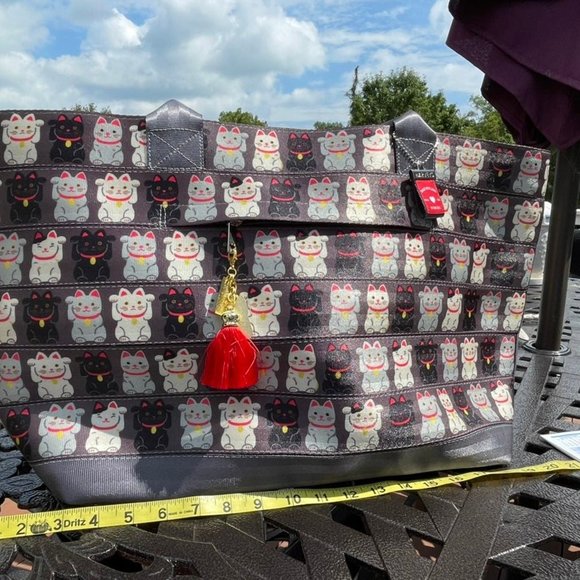 Harvey'S Seatbelt Bag | Bags | Harveys Good Fortune Wanderer Lucky Cat ...